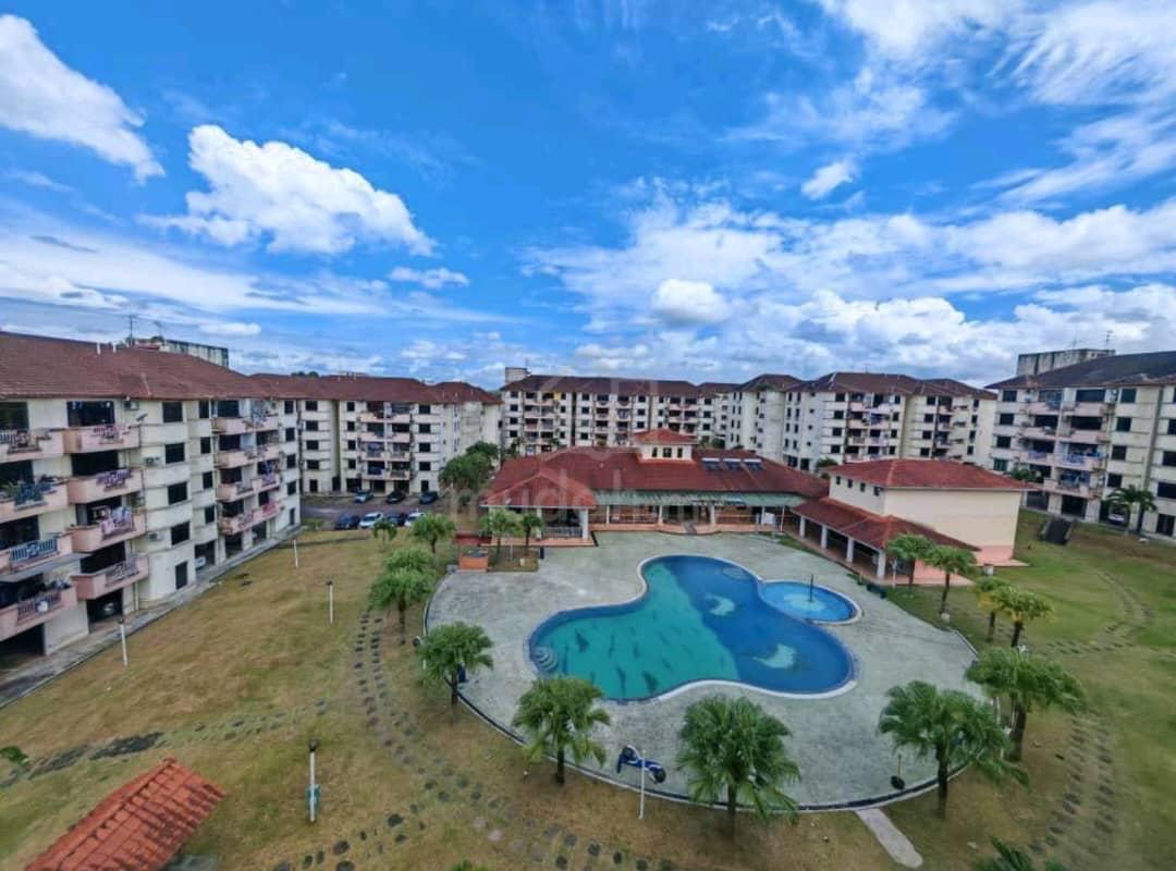 Blok D, Skudai Villa Apartment, Jalan Aman, Taman Skudai Baru, Johor ...